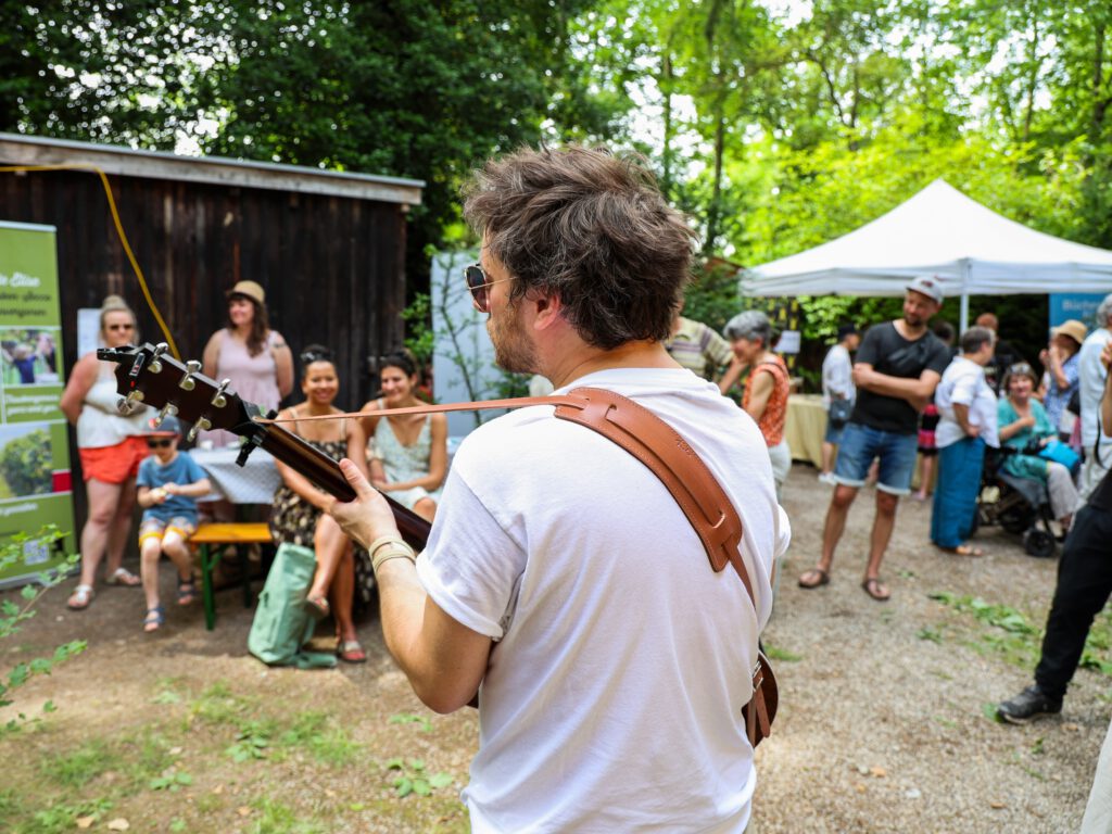 Am heißesten Tag des Jahres: Münchner Buchfest feiert mit prominenter ...